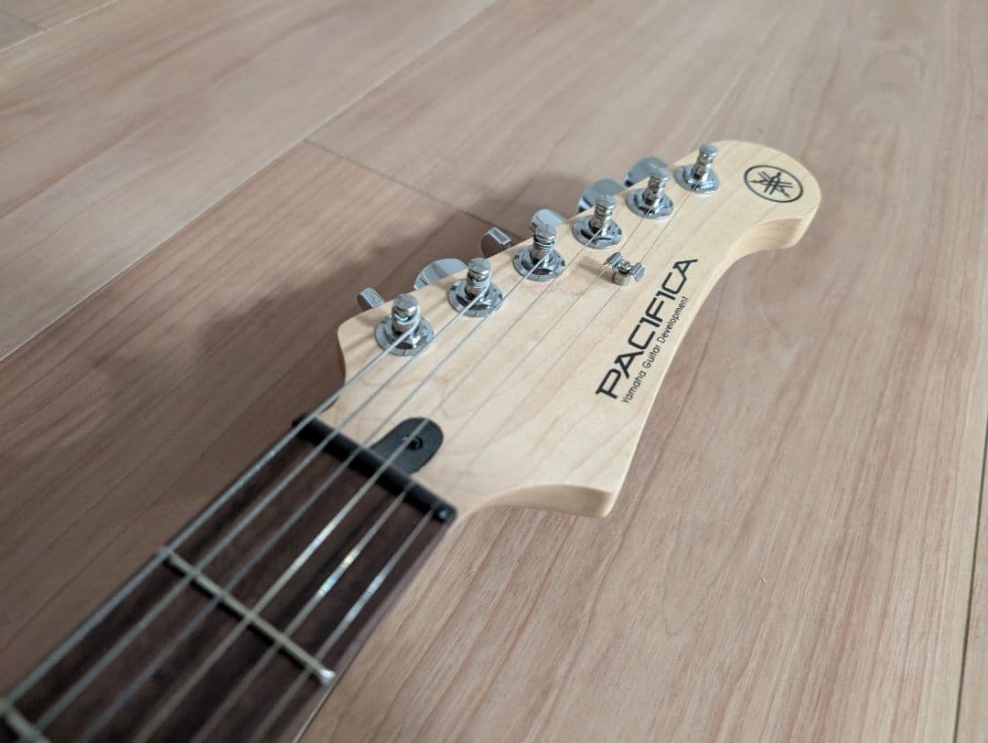 ギター YAMAHA PACIFICA PAC112V
