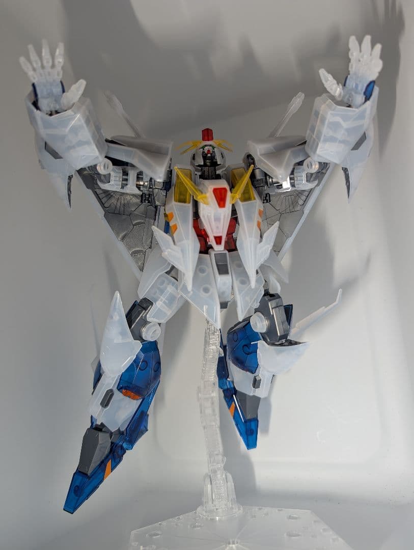 【組み完成品】　HGクスィーガンダム　Ξガンダム　クリアカラー劇場公開記念