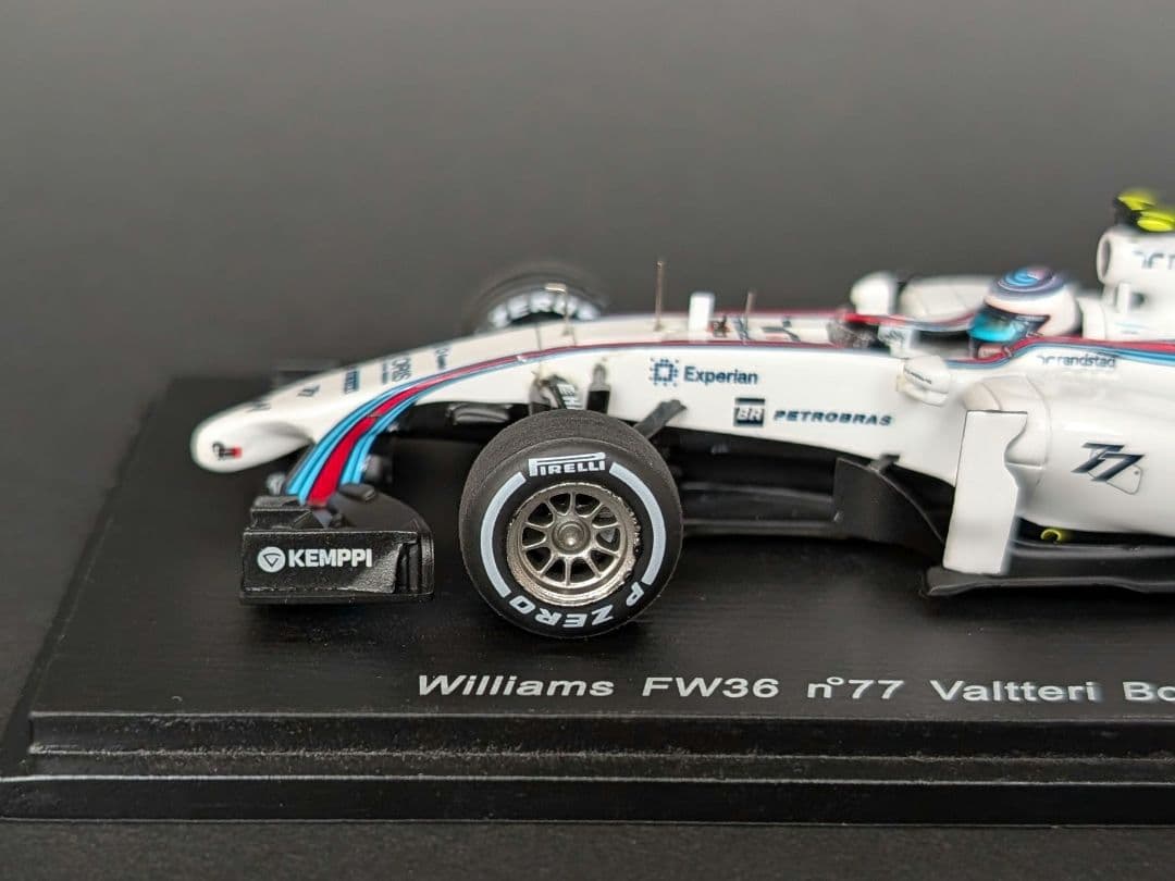 鈴鹿サーキット特注 1/43 ウィリアムズ FW36 V.ボッタス 2014
