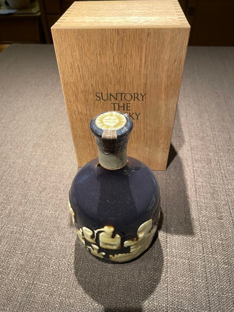 Suntory THE WHISKY 陶器ボトル 木箱入り
