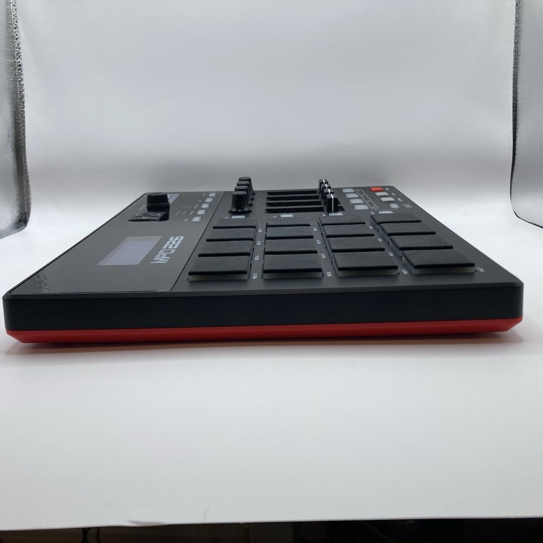 AKAI MPD226 MIDIパッド 動作良好 箱・USBケーブル付 DTM