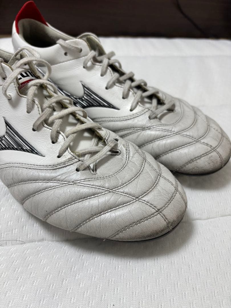 Mizuno MORELIA neo4 ホワイトスパイクシューズ