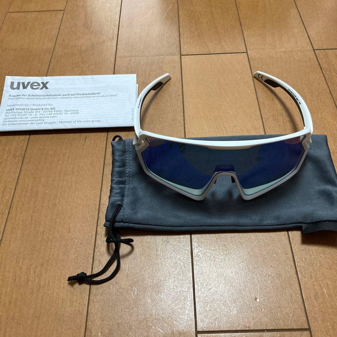 スポーツサングラス　uvex
