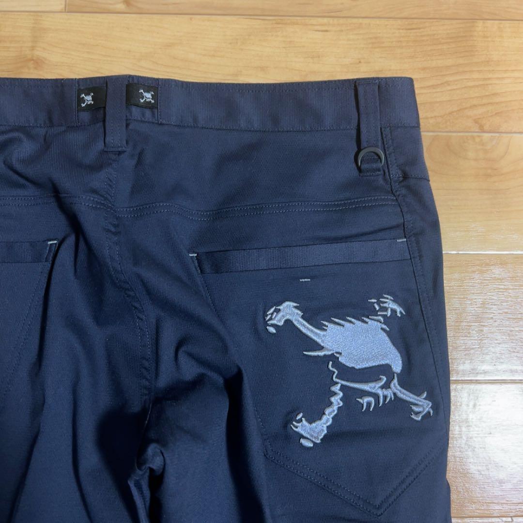 新品タグ付き　オークリー メンズ スカル刺繍3Dテーパードパンツ　W92