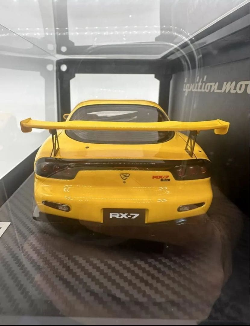 ミニカー Mazda RX-7 IG2228 (FD3S) Yellow 1/18