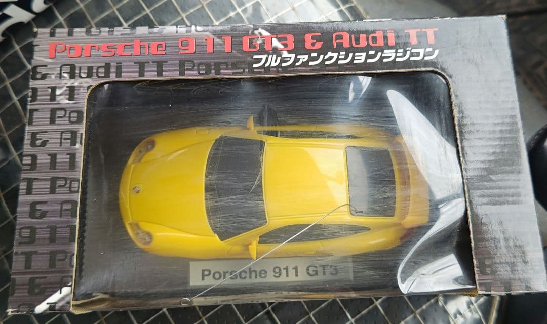 Porsche 911 GT3　イエロー　ファンクション ラジコン　たぶん未開封