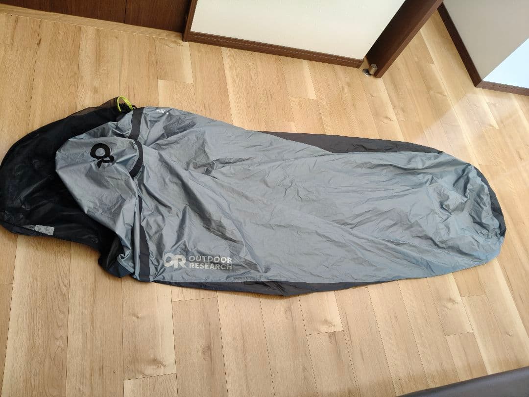 Outdoor Research Helium Bivy カラーSlate