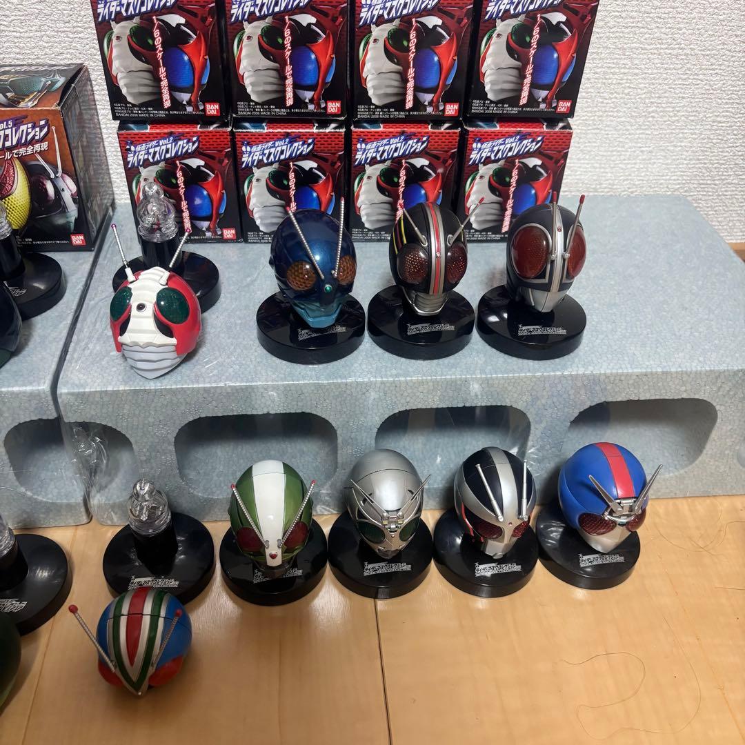 仮面ライダー ライダーマスクコレクション 発光台座 平成ライダー