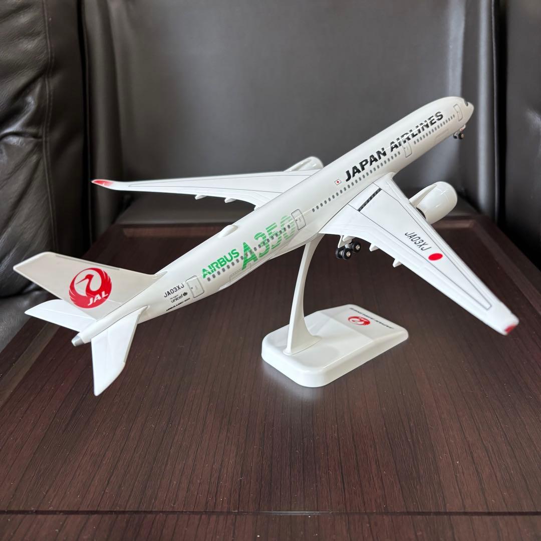 美品 日本航空 AIRBUS A350-900 1/200スケール JA03XJ