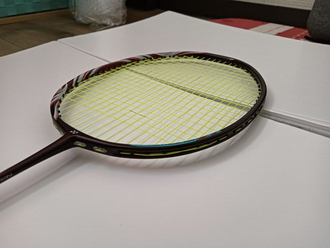 ラケット YONEX ASTROX100zz 4ug6