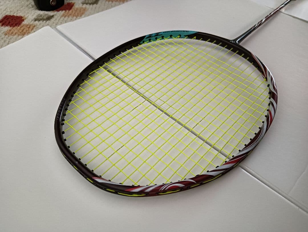 ラケット YONEX ASTROX100zz 4ug6