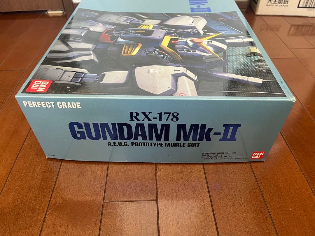 【初回限定版】未組立　PG GUNDAM Mk-II パーフェクトグレード