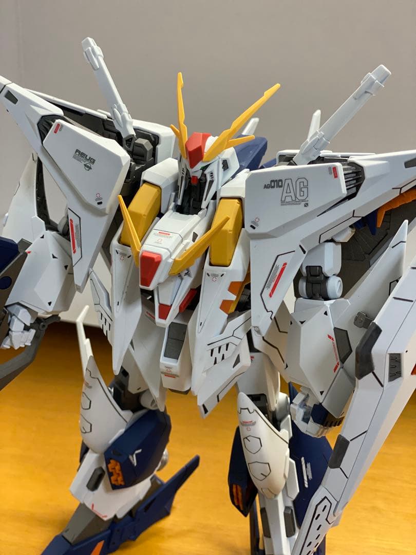 HGΞガンダム　完成品　全塗装（アクションベース付）