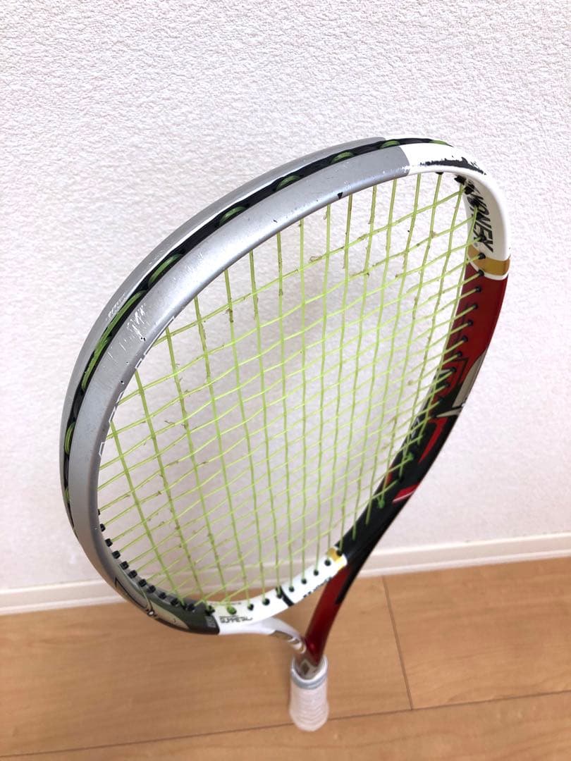 【美品】ヨネックス YONEX レーザーラッシュ7vカスタムフィット ラケット