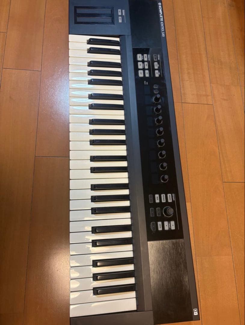 KOMPLETE KONTROL S49動作確認済み　ライセンス移行可