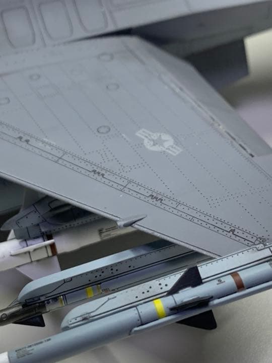 タミヤ　1/48 F-16 ファイティングファルコン　完成品