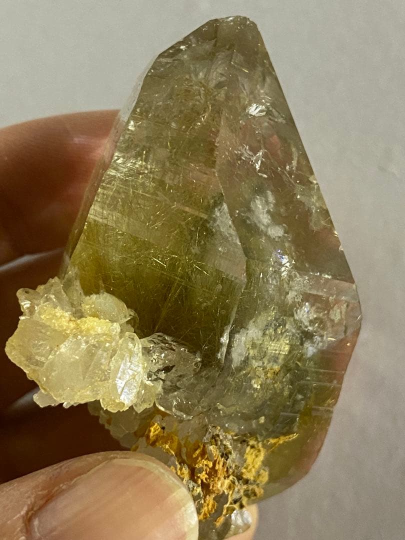 天然石　ヒマラヤ　マニハール　水晶　ルチルクォーツ　原石　レコードキーパー