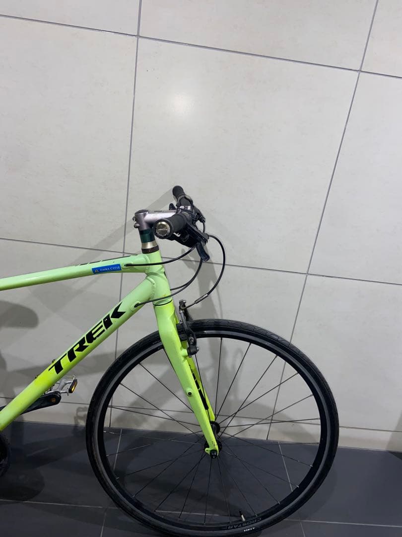 TREK FX7.4 クロスバイク　トレック fx7.3 自転車　fx23415