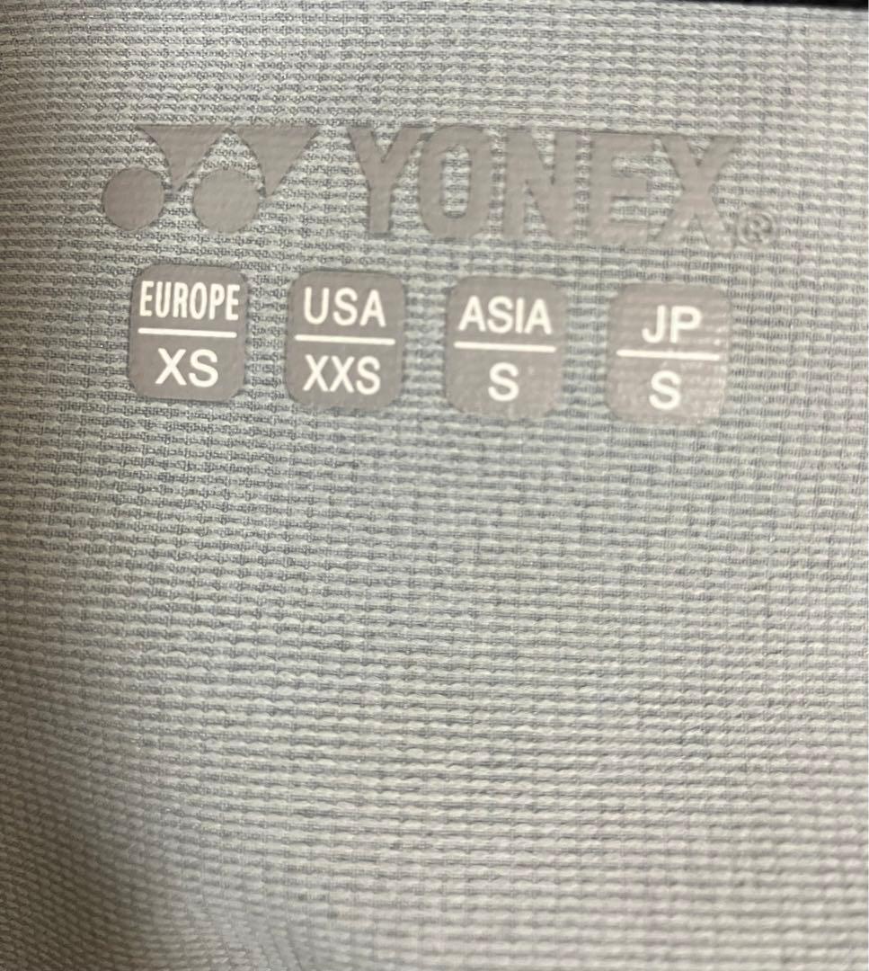 YONEX フード付きウォームアップウェア JP S