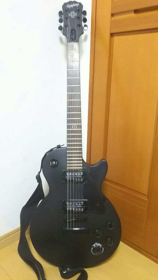 エレキギター【Epiphone Goth Les Paul Studio 】