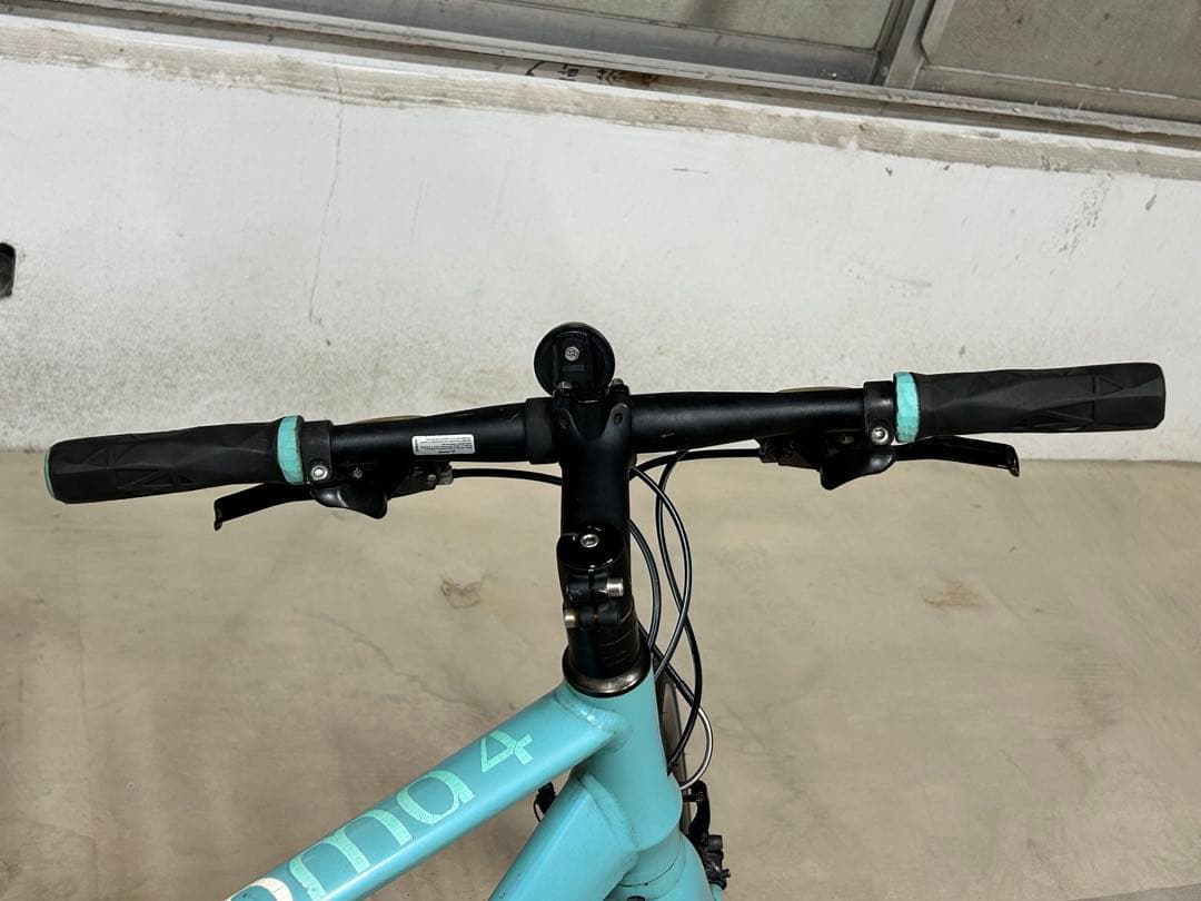 Bianchi クロスバイク アルミフレーム SHIMANO 24段変速