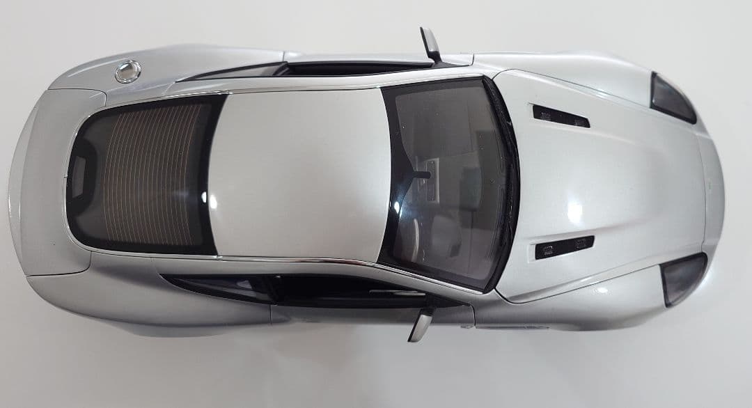 Aston Martin Vanquish V12 1/12【京商】