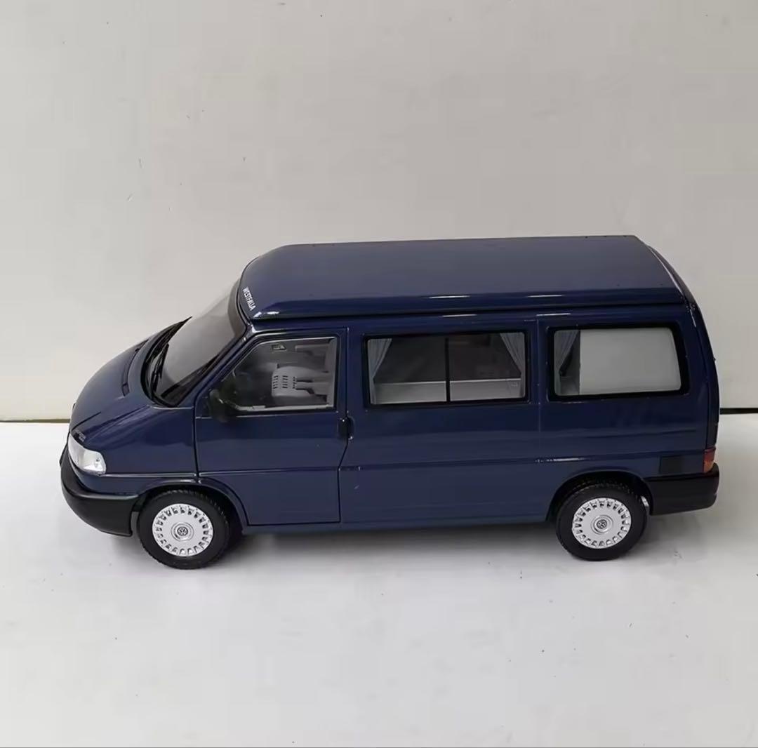 Volkswagen Westfalia 1/18スケール ミニカー