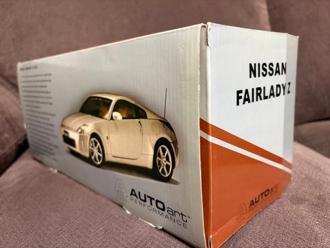 ミニカー AUTOart Nissan Fairlady Z 1:18