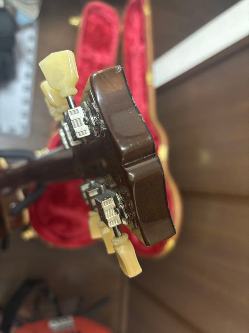 Gibson Les Paul Standard '50s 裏にAssHサイン