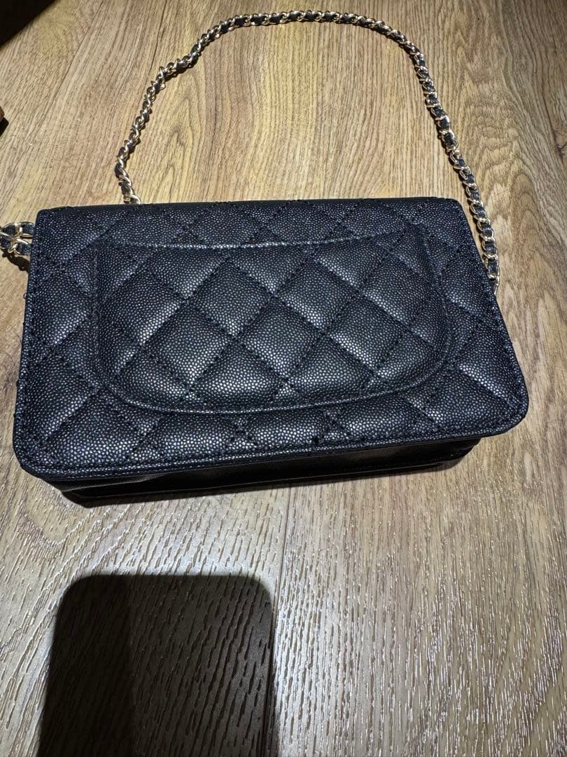 CHANEL ノベルティ　ショルダーバッグ　チェーンウォレット　キルティング