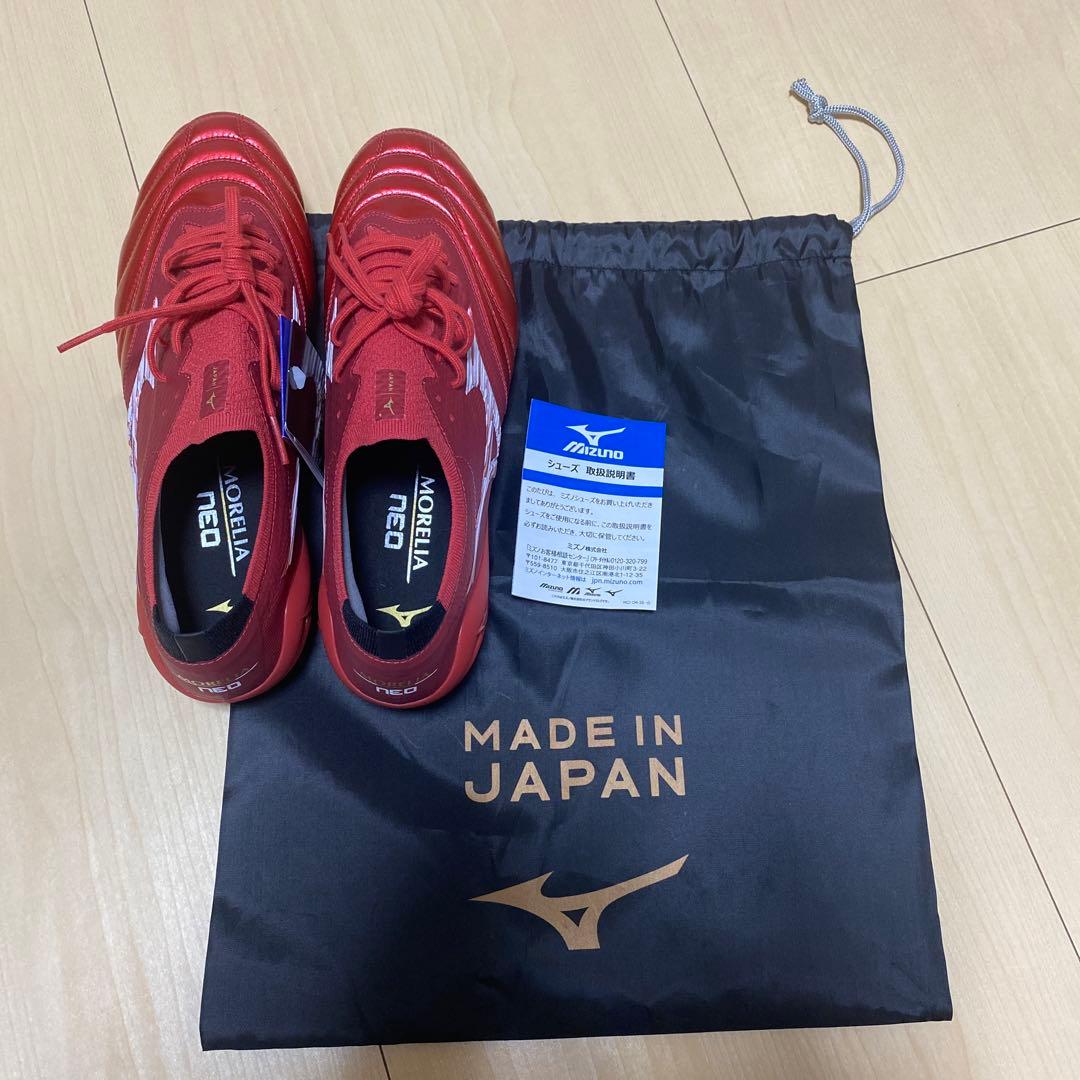 新品 ミズノ サッカースパイク モレリアネオ4 β JAPAN 赤白黒 27.0