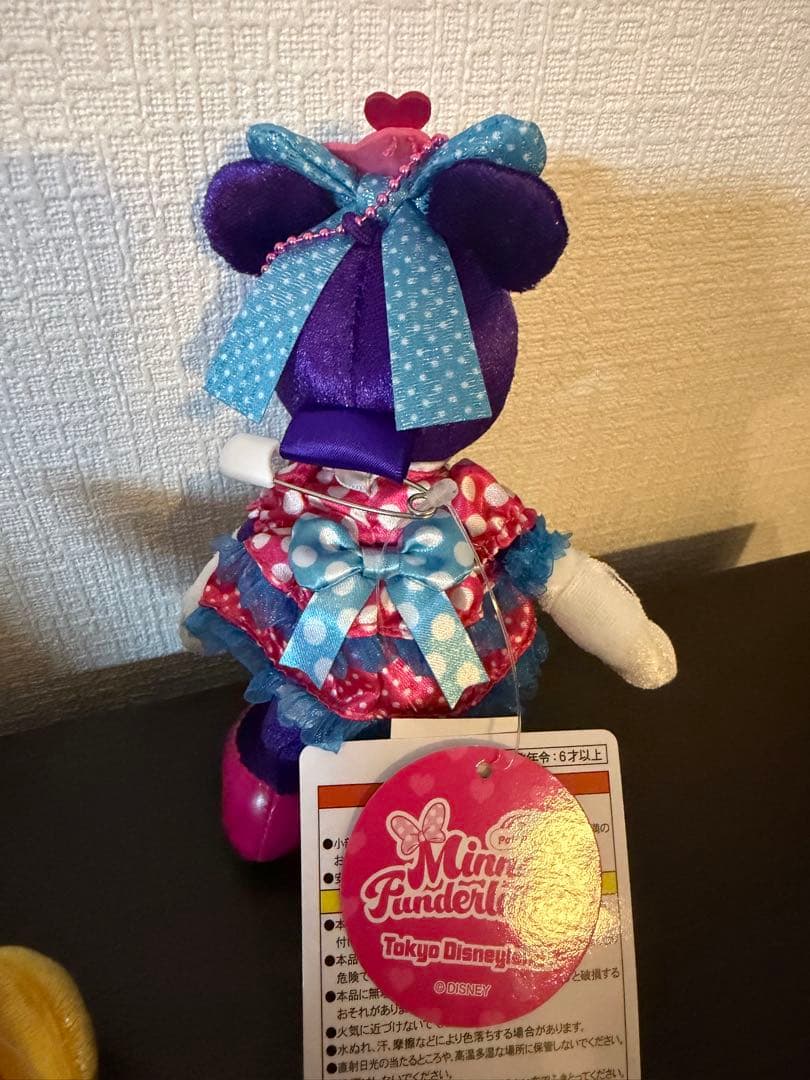 【美品】ディズニー パルパルーザ ミニー ファンダーランド ぬいぐるみバッジ