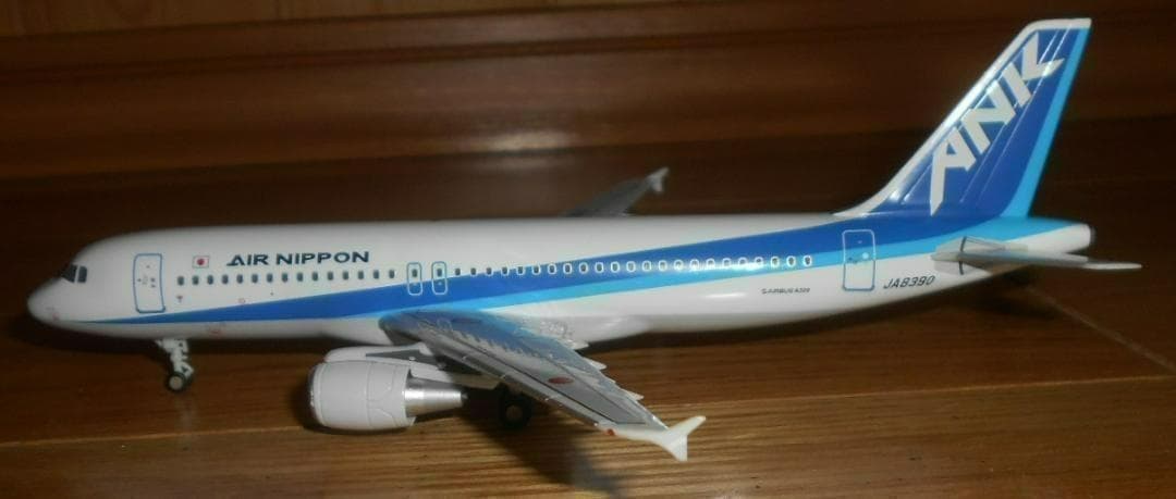 1/200 ANK エアーニッポン　A320　JA8390プラ製