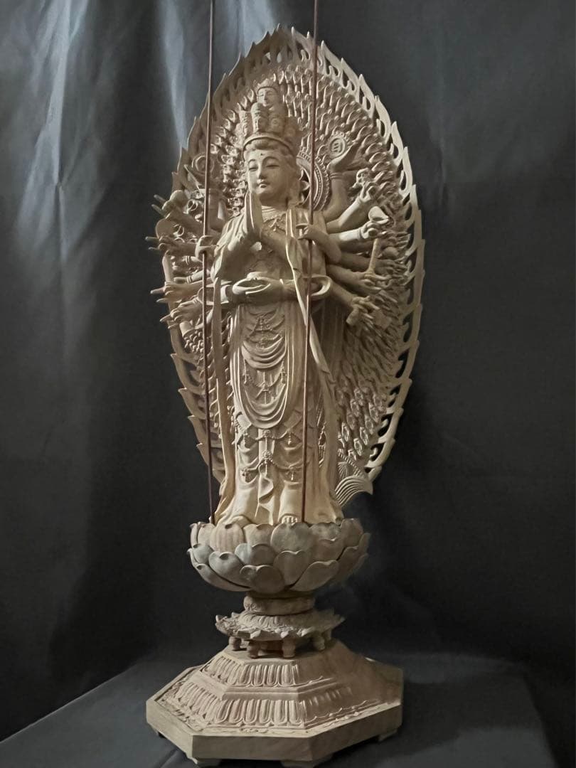 大迫力　高80cm　井波彫刻　仏教工芸品　木彫仏像　千手観音菩薩立像