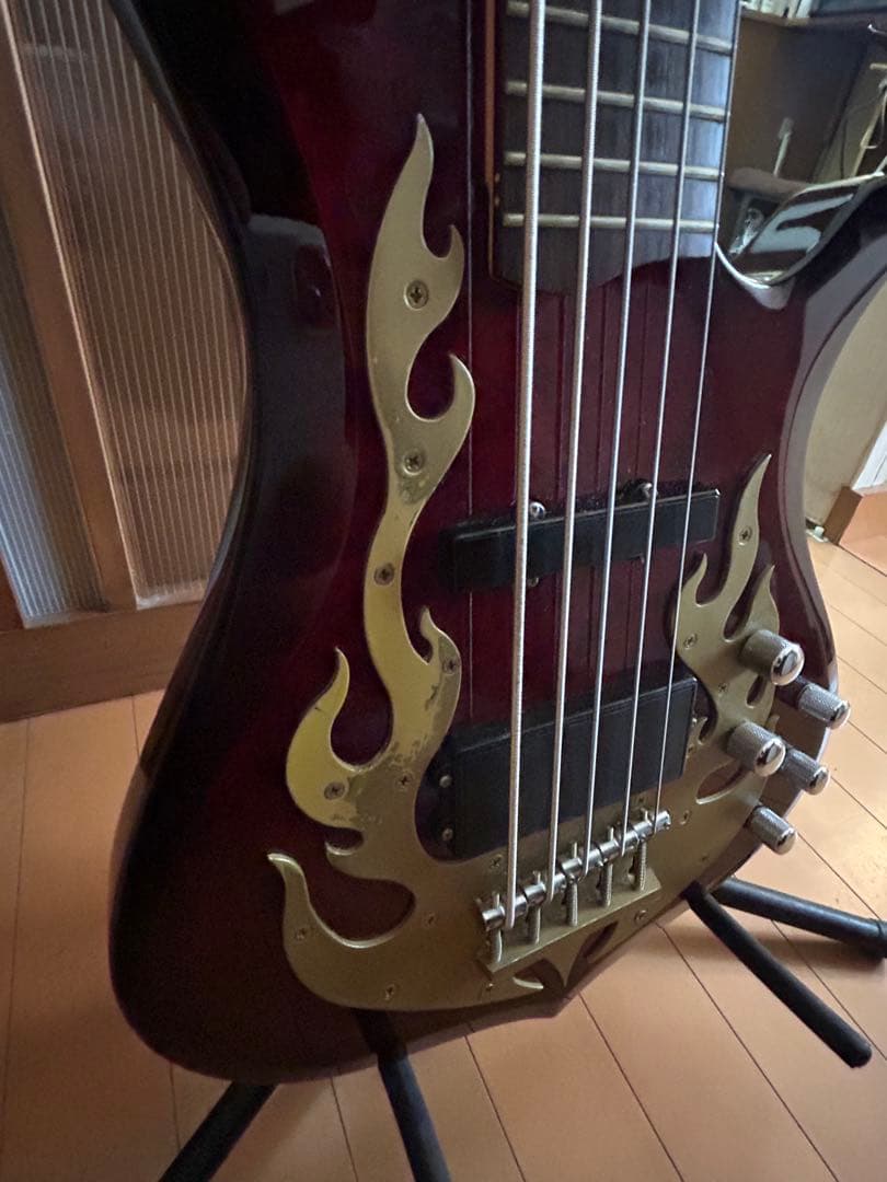 ベース TRABEN Phoenix 5 bass