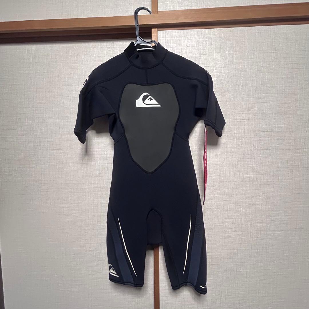 Quiksilver ブラック ショートスリーブウェットスーツ