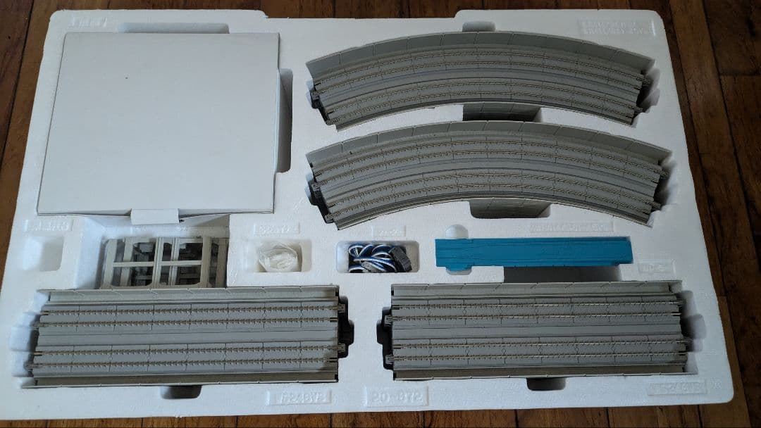 KATO複線高架線路基本セットV13