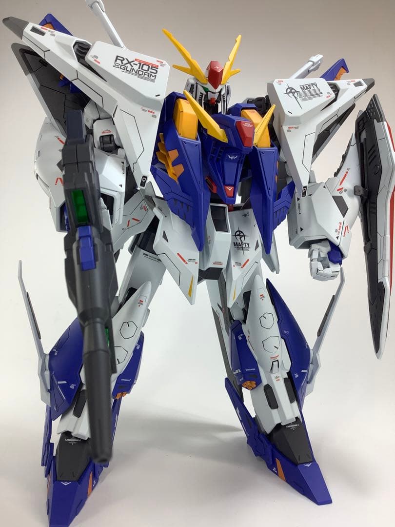 HGUC RX-105 クスィーガンダム　塗装済完成品
