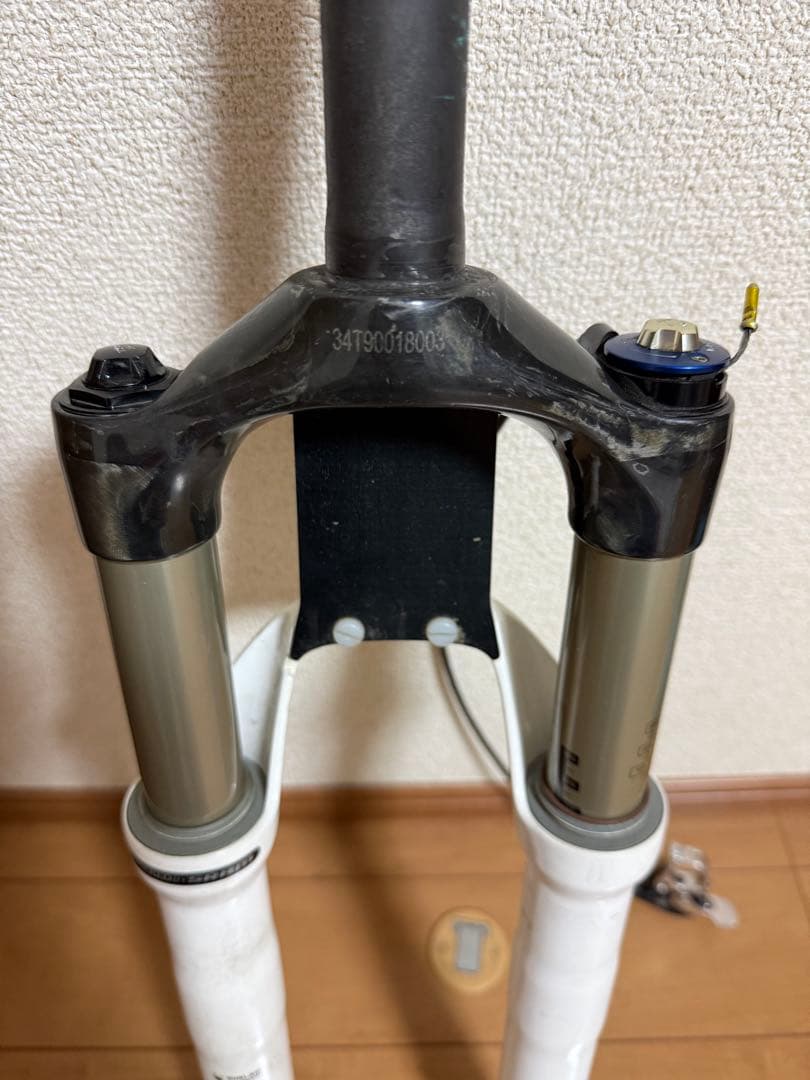 ROCKSHOX SID WORLDCUP カーボン仕様　MTB 26 インチ
