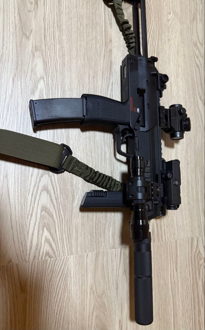 東京マルイ ガスブローバック MP7a1 (18歳以上)