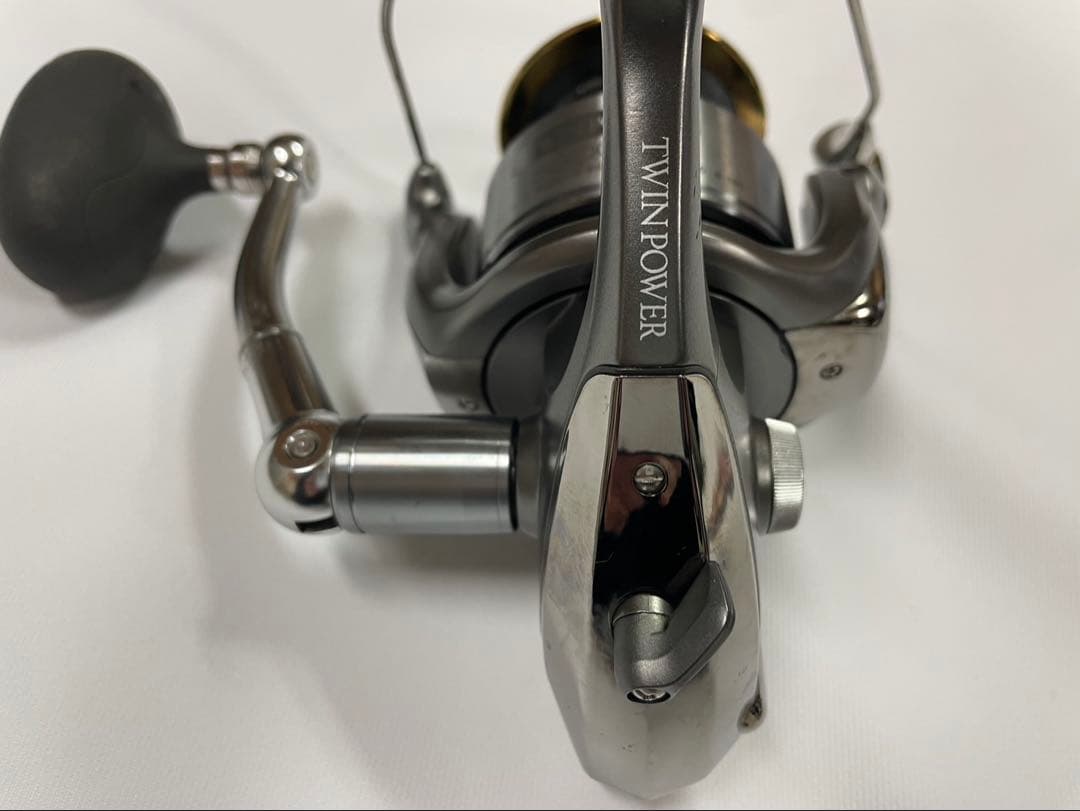 SHIMANO ツインパワー 8000PG リールポーチ付き 動作良好 引退出品