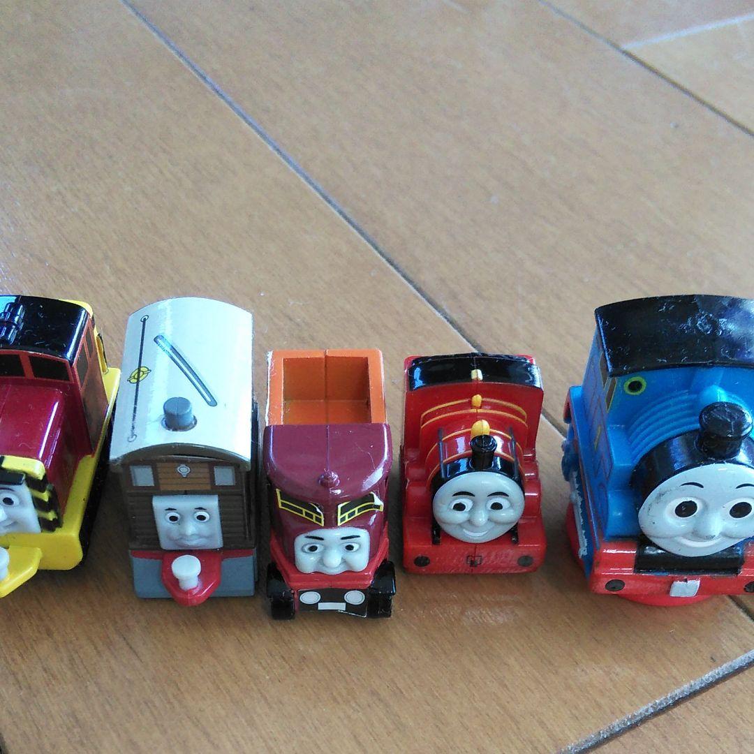 トーマス