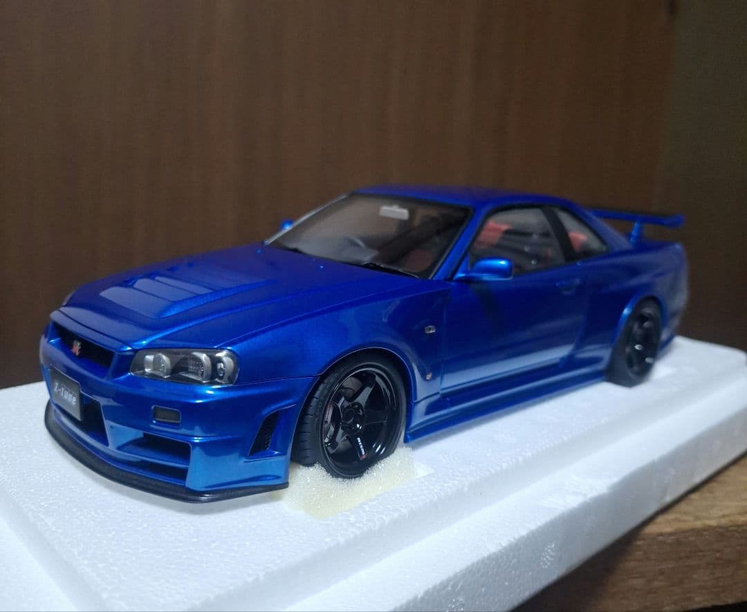 オートアート　ニスモ　スカイライン　GT-R ミニカー　1/18