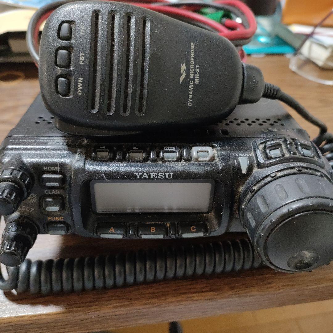 YAESU トランシーバー マイク付き FT-857　50W ほぼ新品。