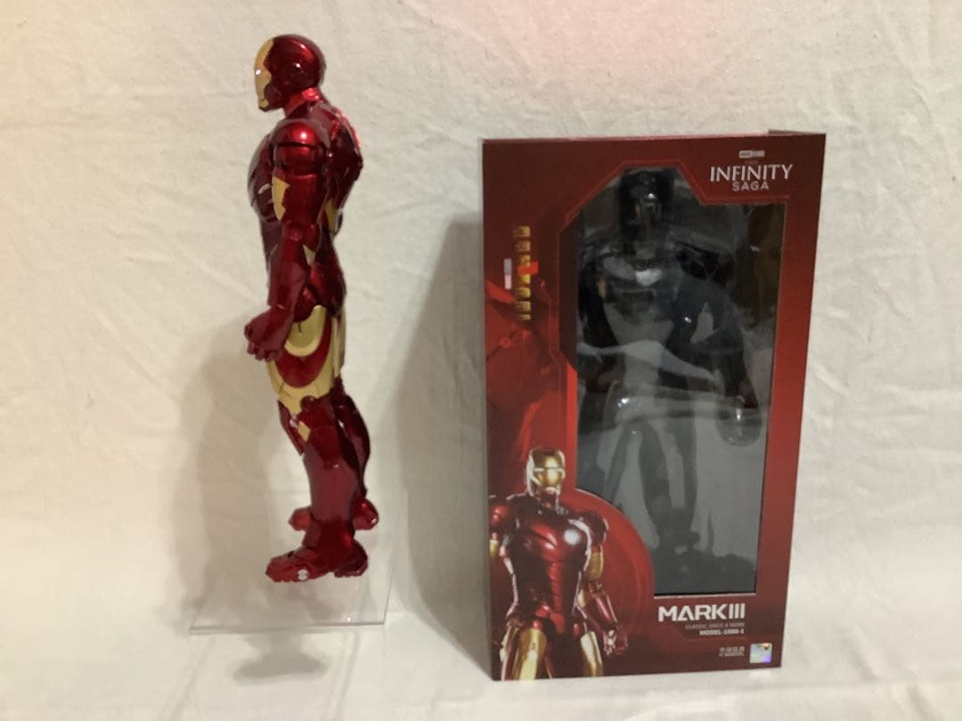 中动玩具 1/5 IRON MAN MK3 アクションフィギュア 発光機能付き
