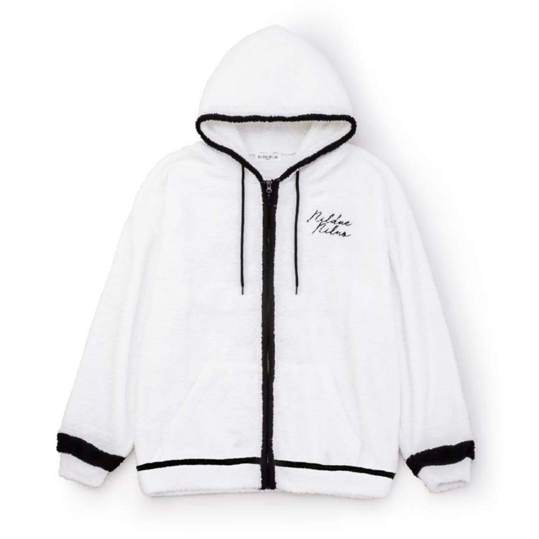 【新品未開封】FLUFFY ZIP HOOD SET UP / WH