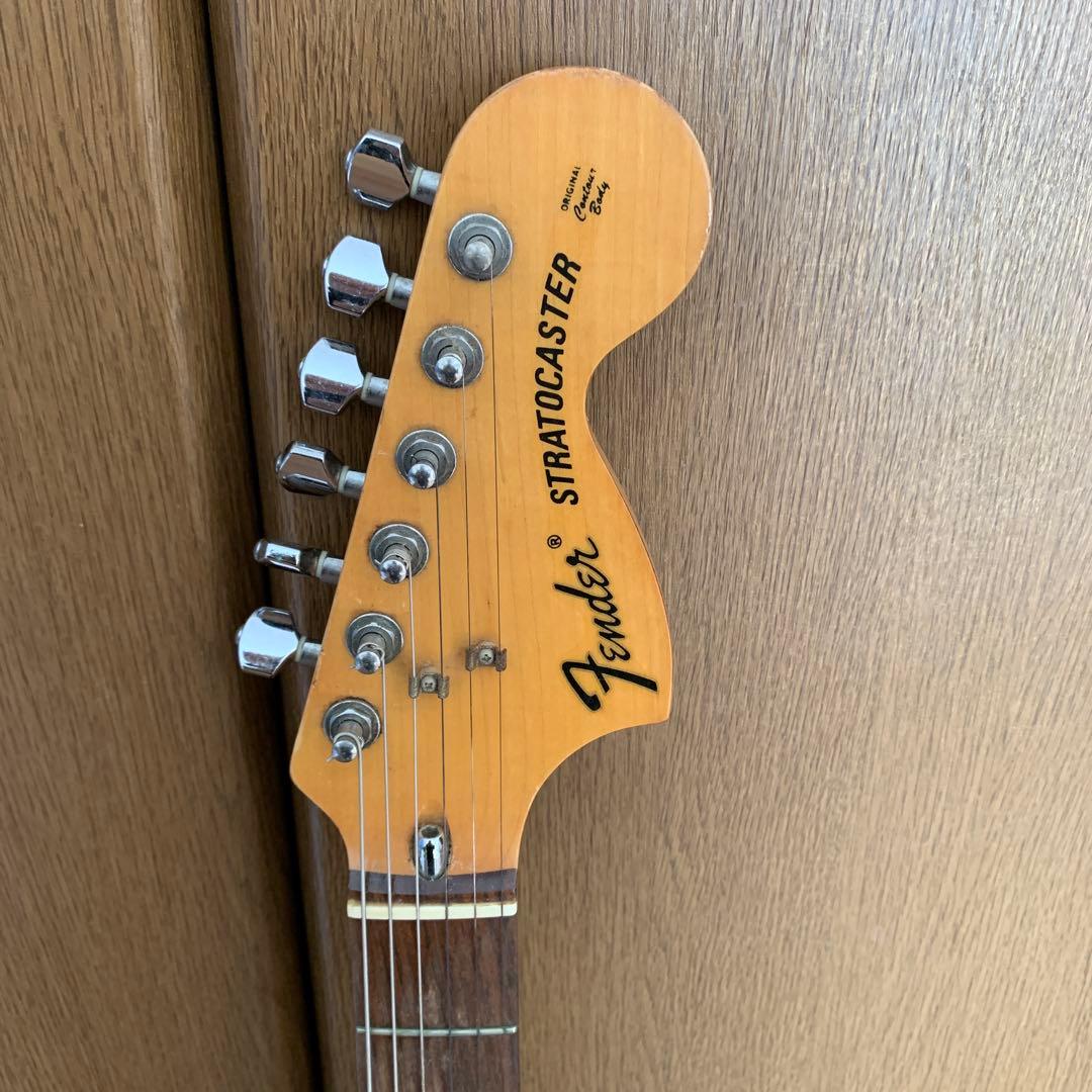 Fender Japan ストラトST72 Eシリアル