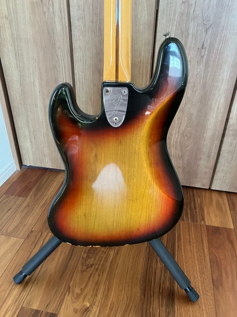 1979年製、Fender Jazz Bass -3 Tone Sunburst