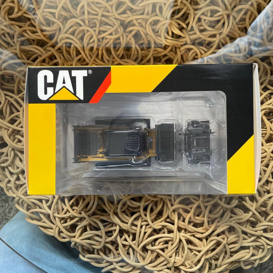 ミニカー CAT 297C Multi Terrain Loader 1:32
