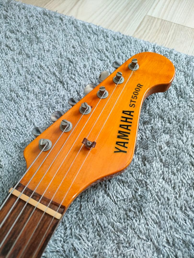 ギター YAMAHA ST500R Sunburst